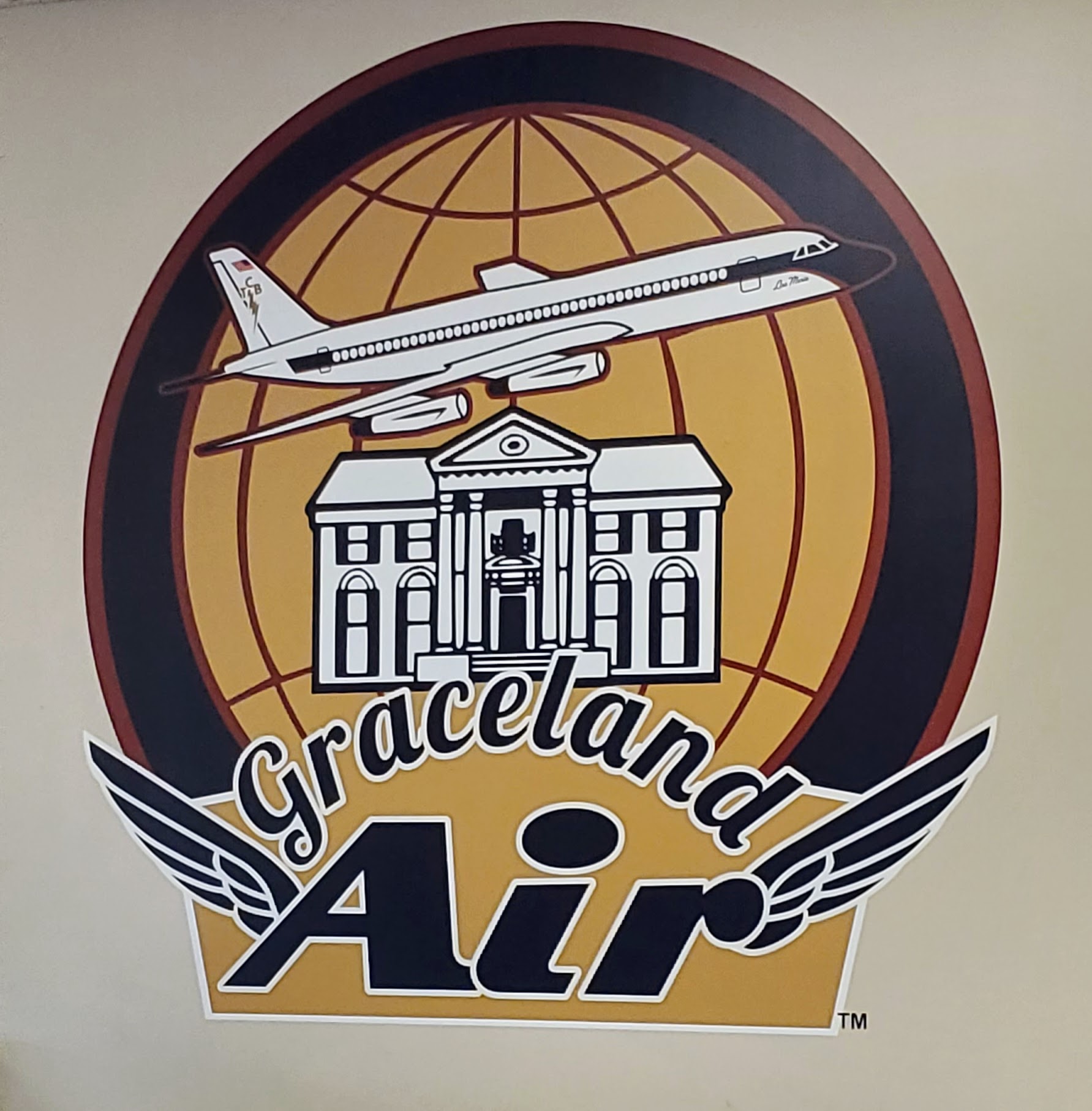 Visiting Graceland, the Private Home of Elvis Presley and his Family ...
